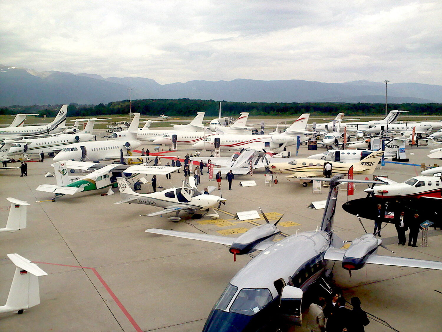 Buy & Sell Aircraft | FA Aircraft Sales & Acquisitions