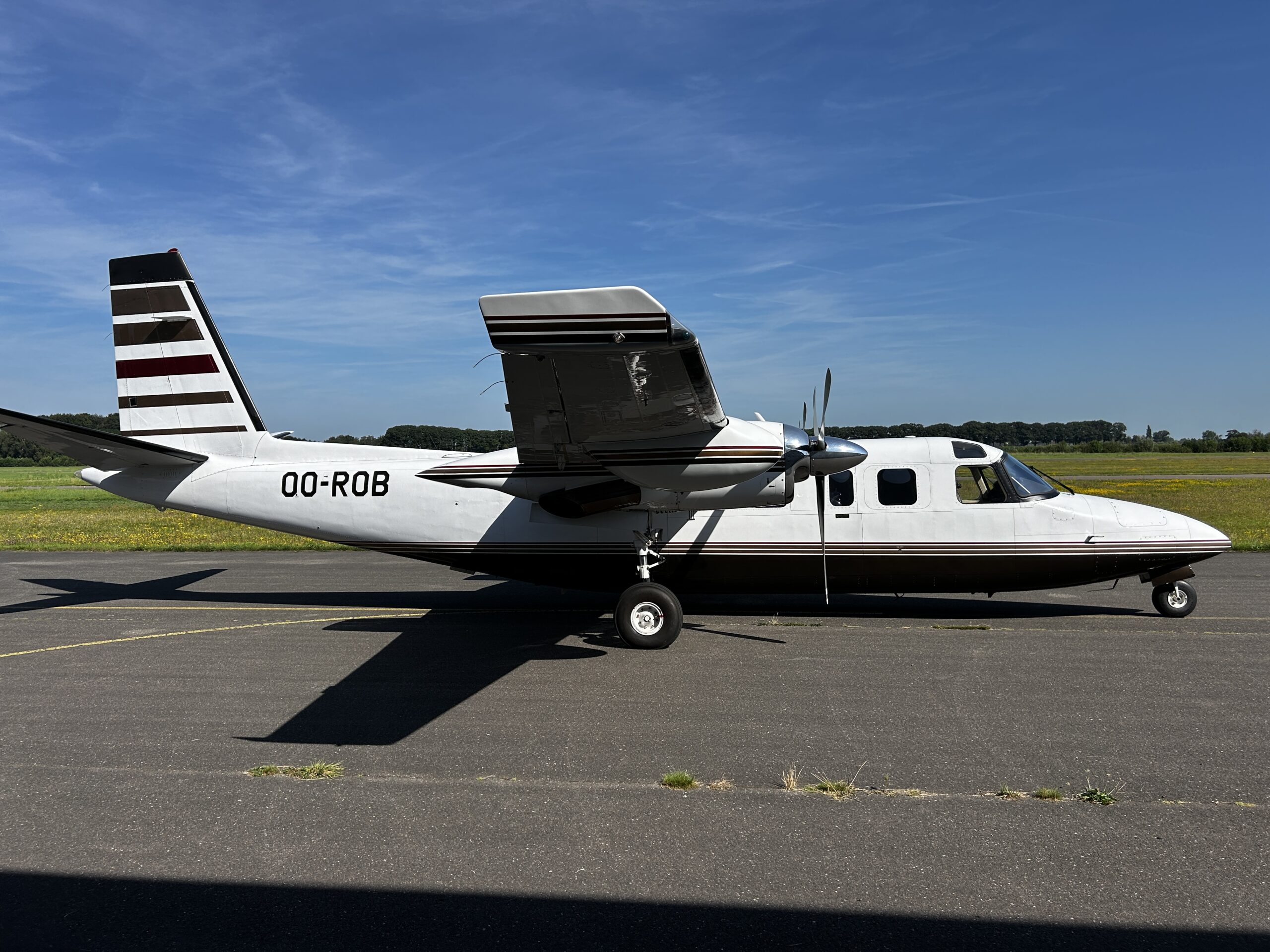 Commander 690B Grand Renaissance à Vendre | FA Aircraft Sales