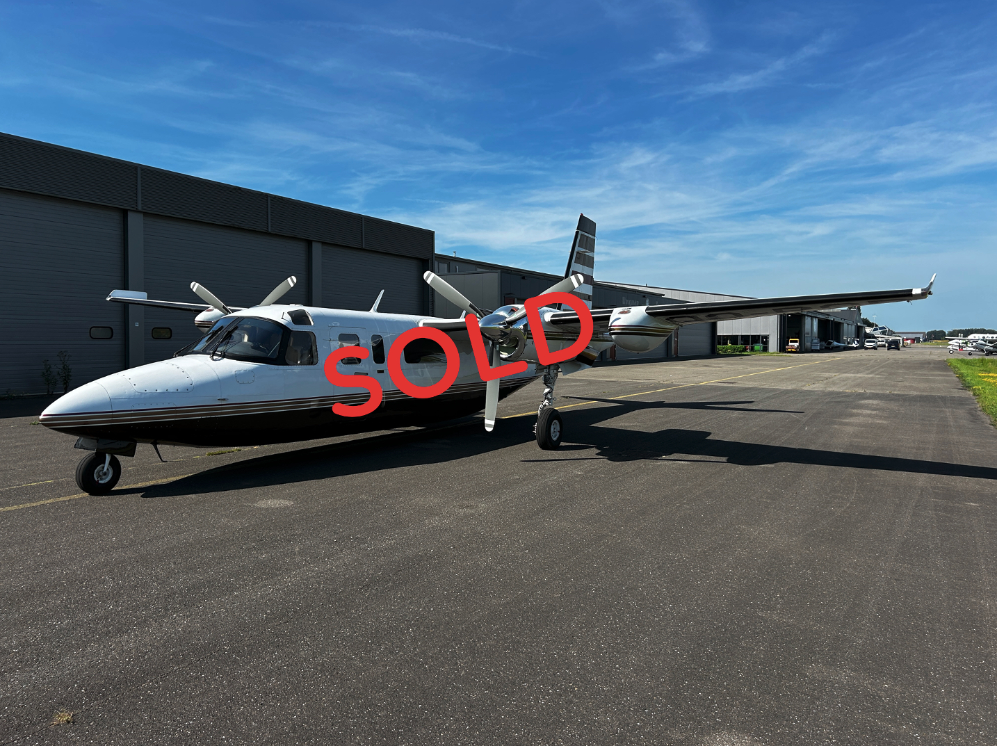 Commander 690B Grand Renaissance à Vendre | FA Aircraft Sales
